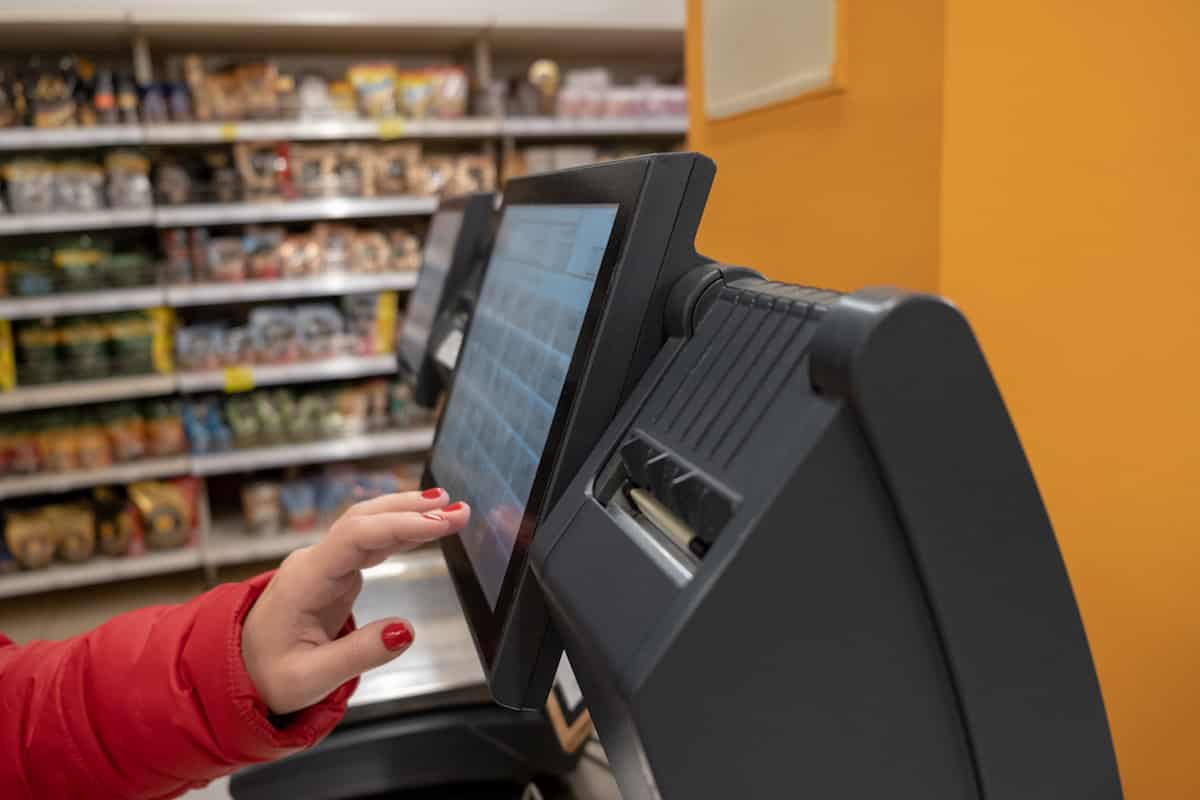 How Do Stores Monitor Self Checkout – EverydayQuery